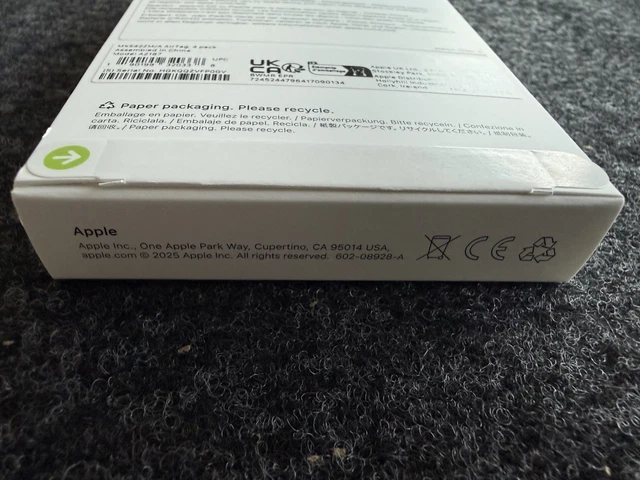 APPLE AIRTAG (4 pack) Silver .Track & find your keys, wallet, luggage ...