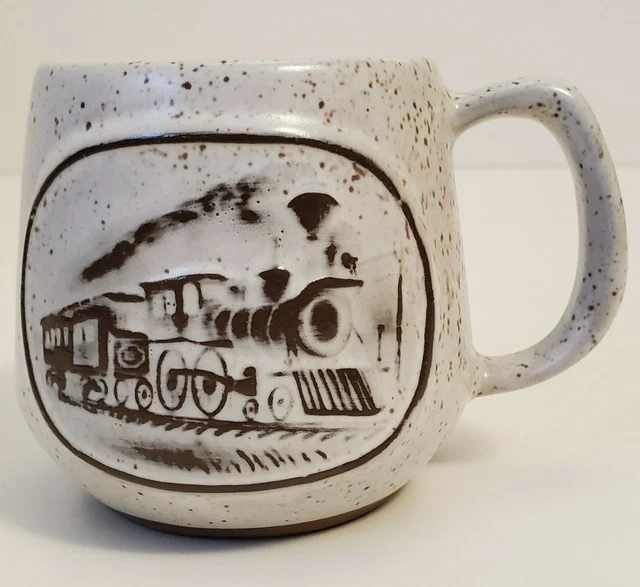 STEAM ENGINE LOCOMOTIVE Train Onion River Pottery Coffee Mug Railroad ...