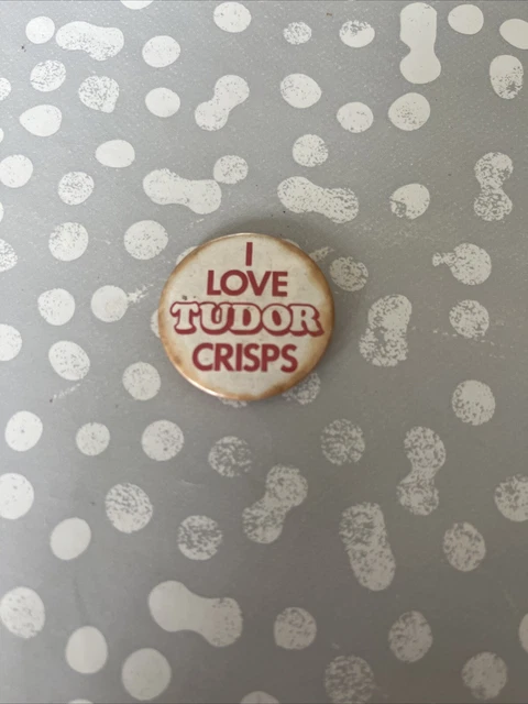 TUDOR CRISPS BADGE 3cm Across Used Condition Yellowing To Design £2.59 ...