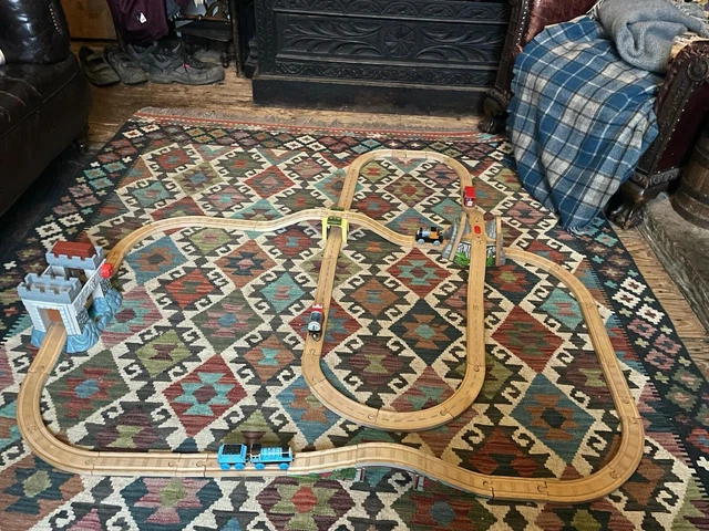 WOODEN THOMAS LEARNING Curve huge Set Trains Genuine Castle, Tunnel Not ...