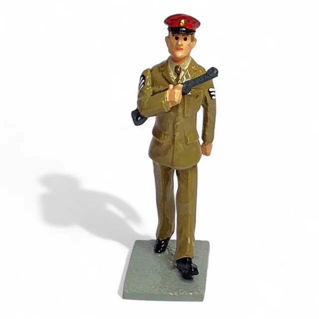 BRITISH ARMY INFANTRY Soldier NCO Marching With Machine Gun 54mm Metal ...