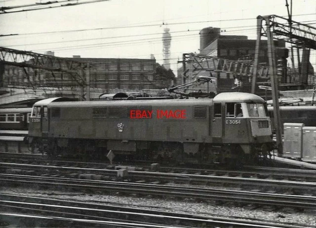 PHOTO CLASS 82 No E3054 (Later 82 008) In Br Electric Blue Livery At ...