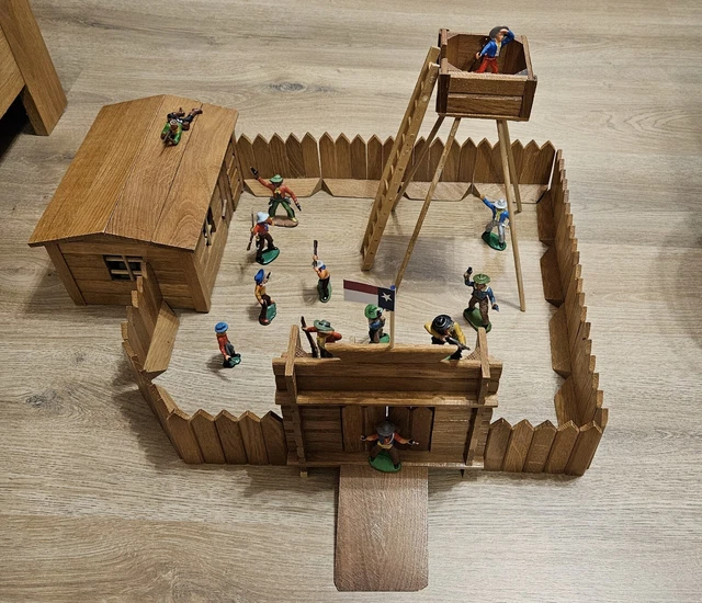 DDR HOLZSPIELZEUG FORT Camp Mexia, sehr alt (1960er Jahre) EUR 50,00 - PicClick DE