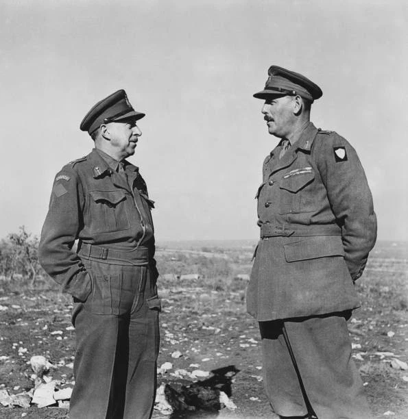 GENERAL HAROLD DUNCAN Graham talks to General Sir Oliver Leese OLD ...