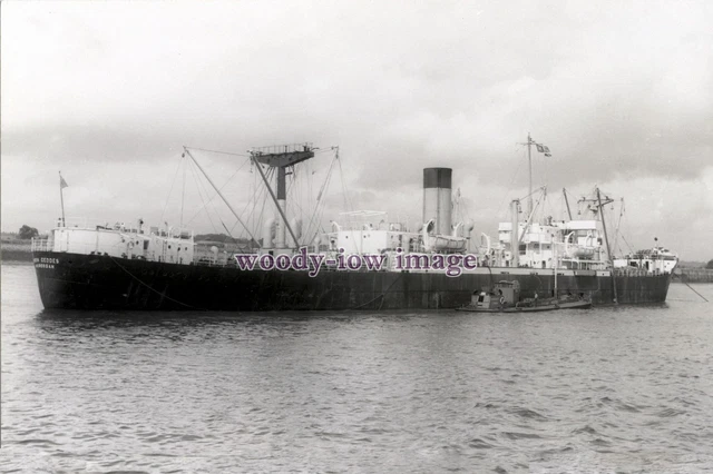 RS1393 - HOGARTH Cargo Ship - Baron Geddes on tow - built 1943 - print ...