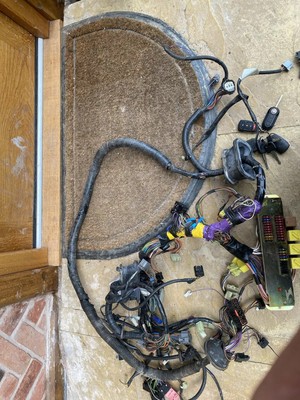 LAND ROVER DEFENDER Td5 Bulkhead Wire Loom 2002/6 + Engine Loom £1,000. ...