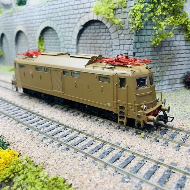LOCOMOTIVE ÉLECTRIQUE E.424, FS, Ep V - RIVAROSSI HR2874 - HO 1/87 EUR ...