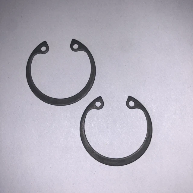 FORD 5 SPEED Type 9 gearbox speedo cable circlip Capri Escort Sierra ...