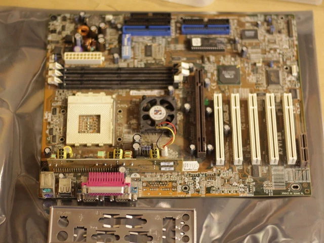 ASUS A7V133 1.05 Socket 462 /A ATX Motherboard AGP PRO PCI SD 4* RAID ...