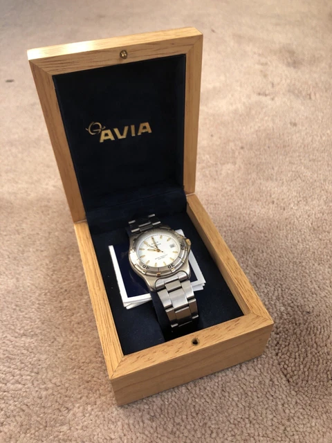 Avia Men S Mariner Quartz Watch White Face Date Time Stainless Bracelet