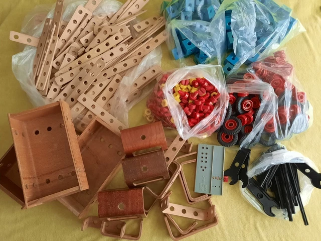 VERO CONSTRUC - großes Konvolut über 700 Ersatzteile für Baukästen DDR ...