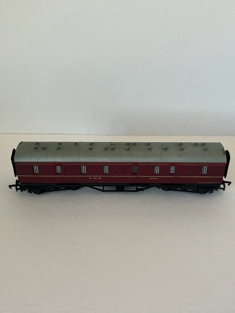 00 GAUGE MAINLINE LMS Parcel/Baggage Coach - 30965 - Maroon £4.35 ...