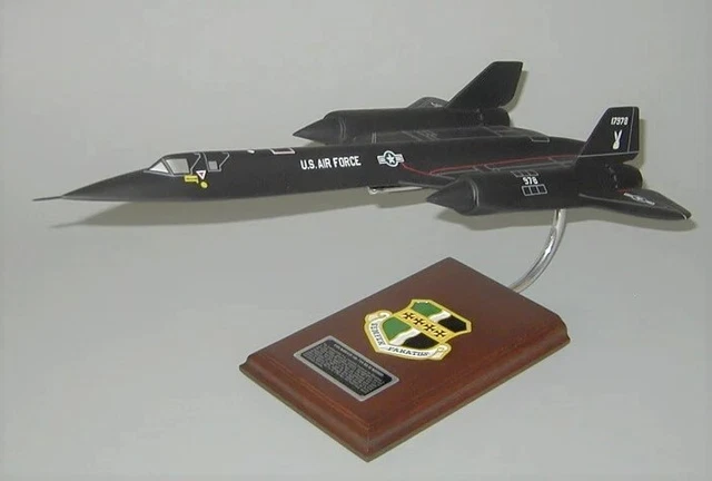 USAF LOCKHEED SR-71 Blackbird Desk Display Supersonic Model 1/63 SC ...