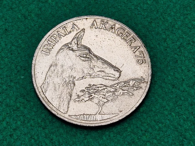 RARE VINTAGE 1975 Smiths Crisps Impala Akagera 33 mm Token £0.99 ...