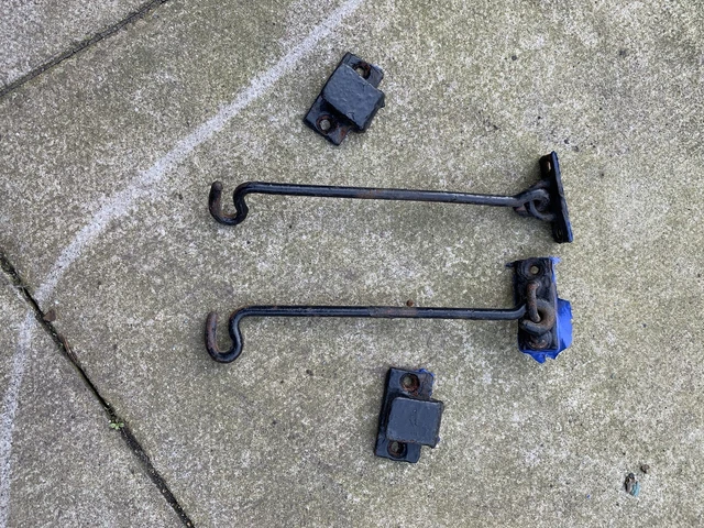 MORRIS MINOR VAN rear door catch’s/stays. £51.00 - PicClick UK