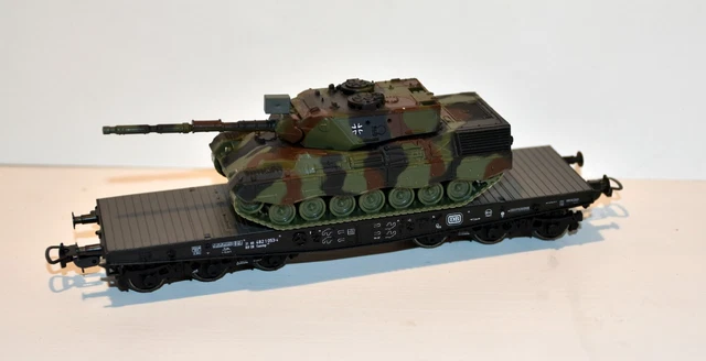 TRIX H0 24062 6-achsiger Schwerlastwagen DB mit Roco Panzer Leopard DBGM beladen EUR 29,99 ...