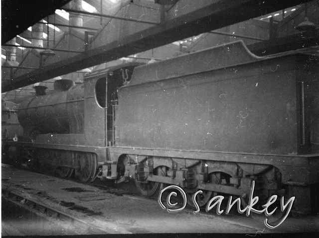 LNER 50X40MM NEGATIVE 63613 inside Doncaster shed 25-07-59 £2.30 ...