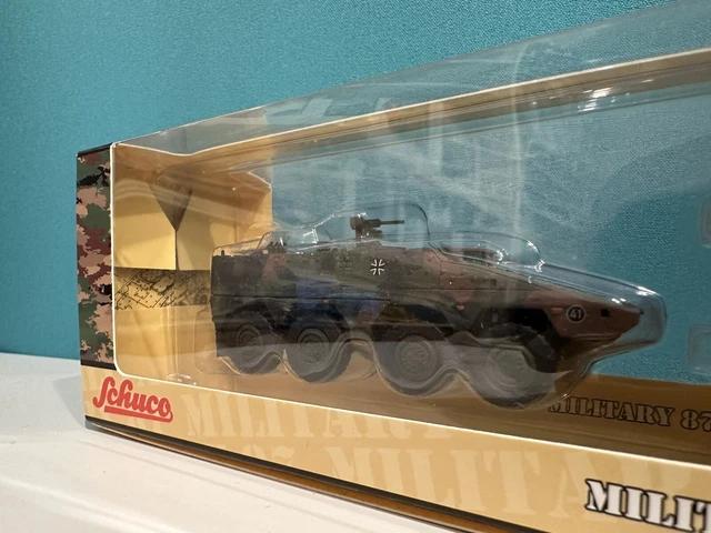 SCHUCO MILITARY 452623900 Transportpanzer Boxer Bundeswehr Panzer 1:87 ...
