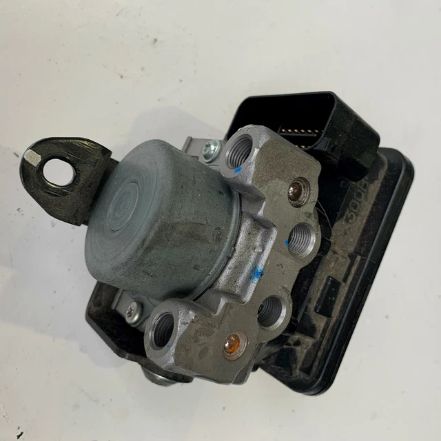 KAWASAKI NINJA Z300 ER300B 2016 ABS pump modulator control unit ...