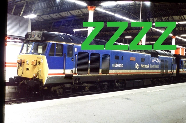 UK RAILWAYS 35MM COLOUR SLIDE(E6) 50030 at LONDON WATERLOO STATION 02 ...