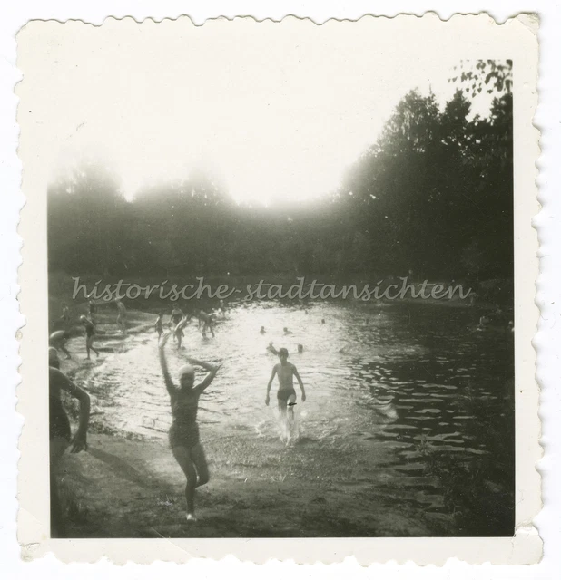 CHILDREN BATHING IN the bathing lake - GDR - old photo 1960s £4.06 ...