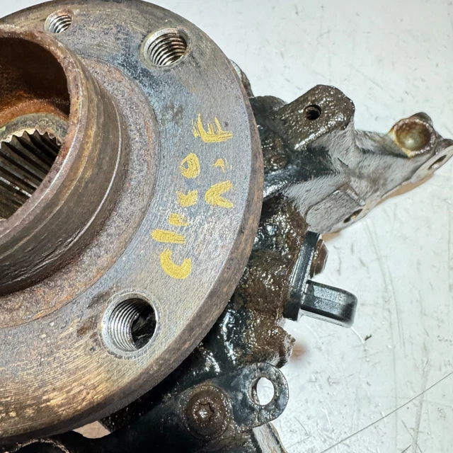 RENAULT CLIO MK4 Wheel Hub Nsf Lh Passenger Front Left Side 1.2 16V ...