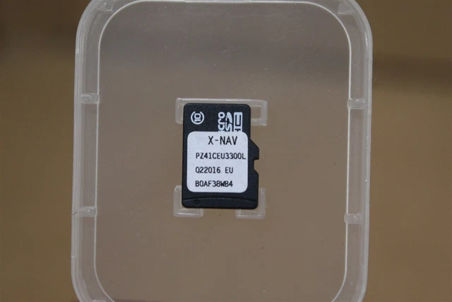 PZ41C-EU330-0L NAVIGATION UPDATE New genuine Toyota accessory £68.29 ...