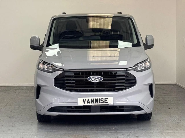 FORD TRANSIT CUSTOM 2.0 300 EcoBlue Limited Panel Van 5dr Diesel Manual ...
