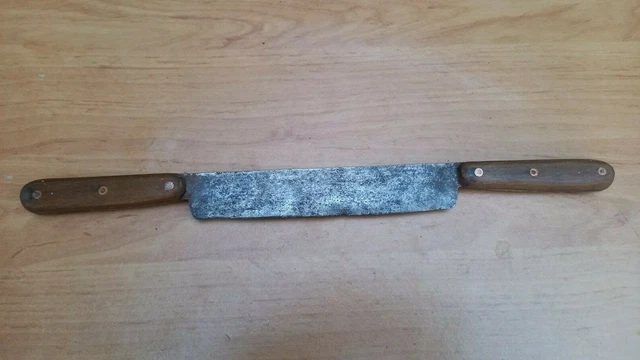 ANCIEN COUTEAU COUPE fromage Tranchoir marqué de 3 S Old tool EUR 17,00 ...