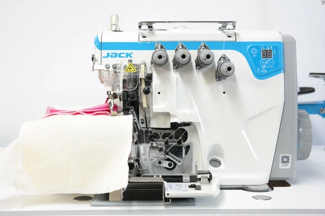 JACK E4S 4 Thread Overlocker Overlocking Direct Drive Industrial Sewing Machine £699.00 ...