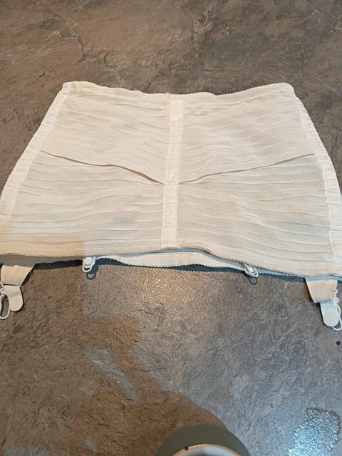 LADIES GIRDLE WHITE Firm Control Shapewear Size 29-30 Waist £5.43 ...