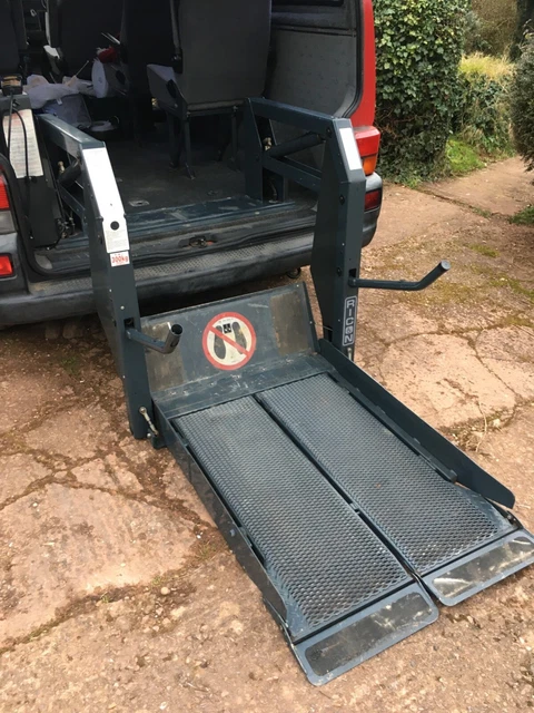 Ricon Wheelchair Lift For Van Out Of Vw T4 £15000 Picclick Uk