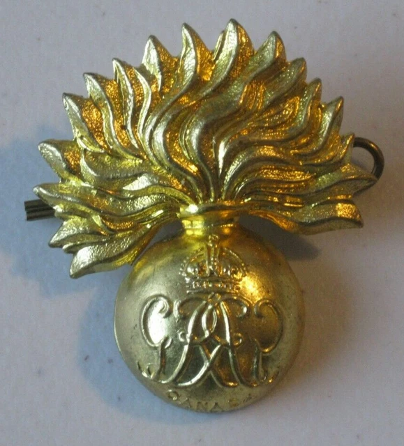 WORLD WAR II - Post War Canadian Grenadier Guards Regiment~ Cap Badge ...