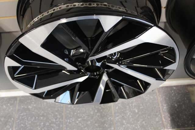 20 INCH MITSUBISHI Outlander Wheel Original Refinished 65866 22-Current ...