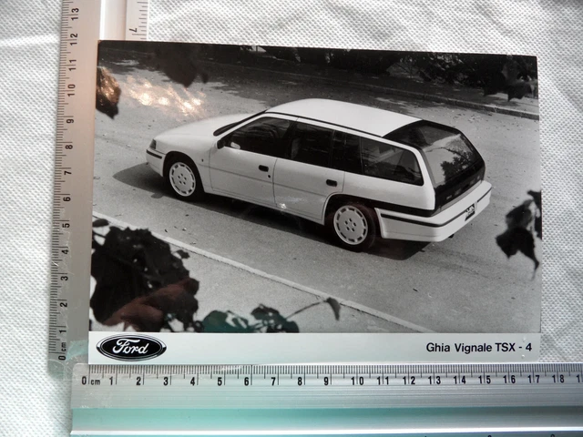 PHOTO PHOTOGRAPHY PHOTOGRAPHY Photograph FORD Ghia Vignale TSX-4 SR620 ...