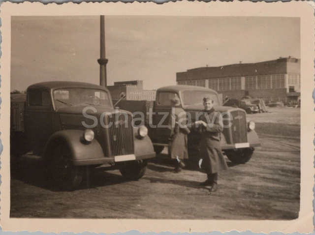 FOTO, ADAM OPEL Werke Brandenburg Havel im März 1940 (MJ-110)1030 EUR 4 ...