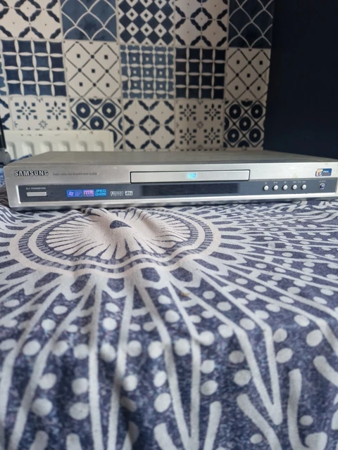SAMSUNG DVD/VCD/CD PLAYER E235D £12.99 - PicClick UK