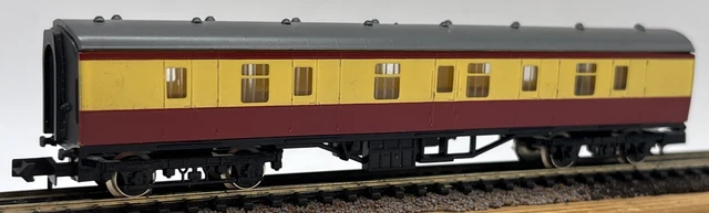GRAFAR N GAUGE Red Cream Passenger Carriage Coach W80657 0775 Mk1 M57 ...