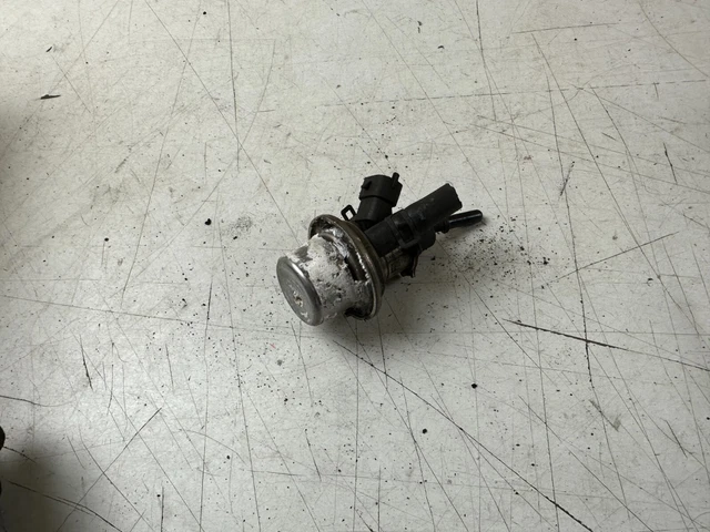 ADBLUE INJECTOR ADDITIVE Injection Nozzle Mercedes C W205 2.2 CDI 125 ...