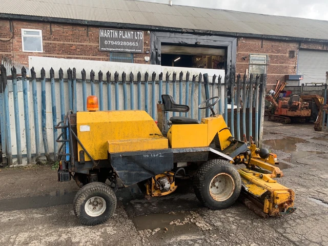 HAYTER BEAVER DIESEL Ride On Mower 4 Cylinder Lister Petter Big Ride On ...