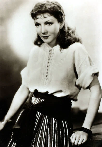 CINEMA PERSONALITIES PIC 1930S French Actress Claudette Colbert 2 Old ...