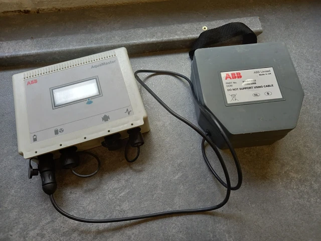 ABB AQUAMASTER ELECTROMAGNETIC Flow Meter Display Unit & WABC2033 ...