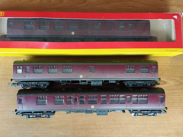 HORNBY (CHINA) 3x BR Maroon Mk1 coaches OO 2nd, Buffet, Brake, 1 boxed ...