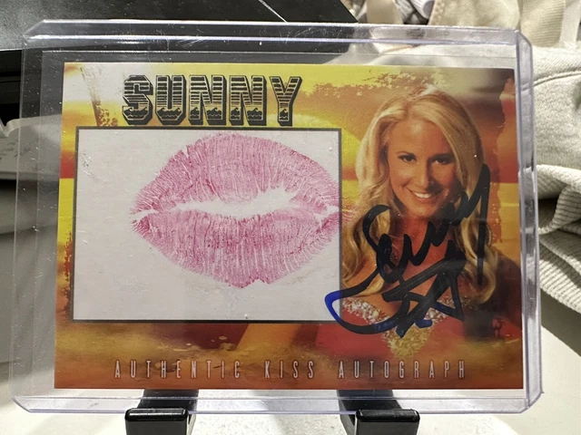 WWF SUNNY TAMMY LYNN SYTCH Authentic Autograph Kiss Card Signed Auto ...
