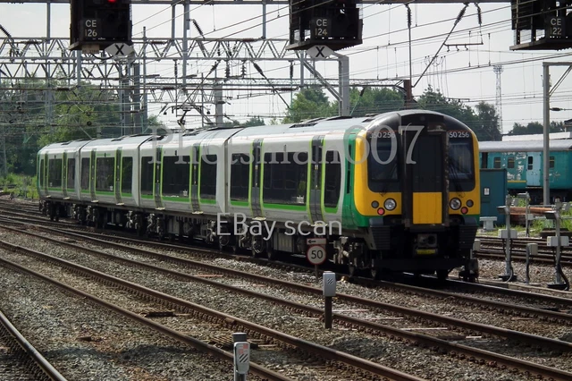 CLASS 350 350256, 4 car EMU, in London Midland at Crewe £0.75 - PicClick UK