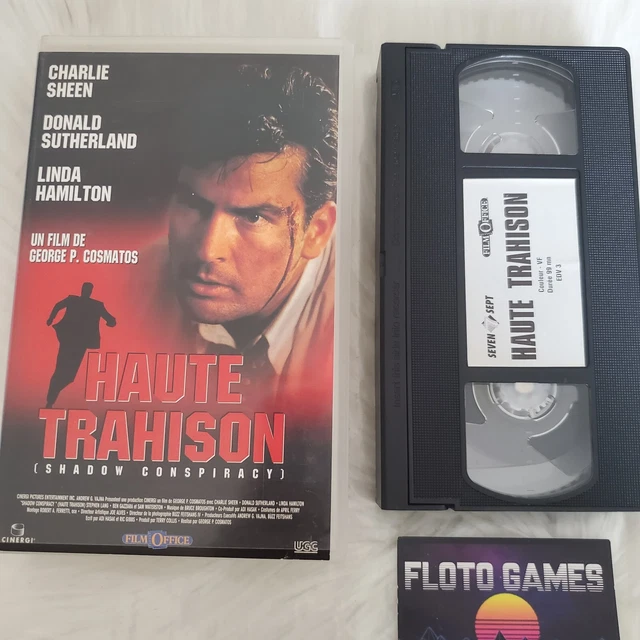 VHS D'ORIGINE FR : Haute Trahison - Charlie Sheen Linda Hamilton ...