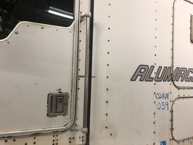 KENWORTH T800 ALUMINUM 36(in) Grab Handle CAB ENTRY - Used $169.99 ...