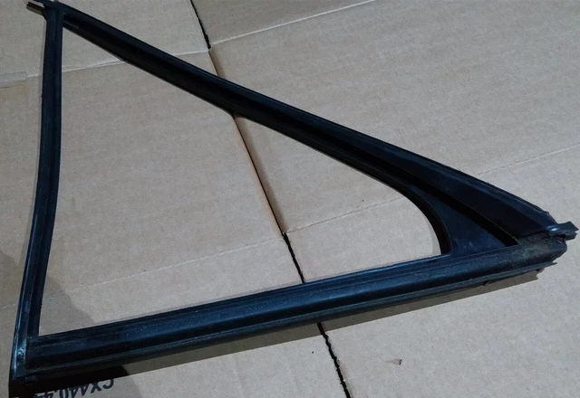 MERCEDES BENZ W140 Rear Left Quarter Window Rubber Seal S420 S500 S ...