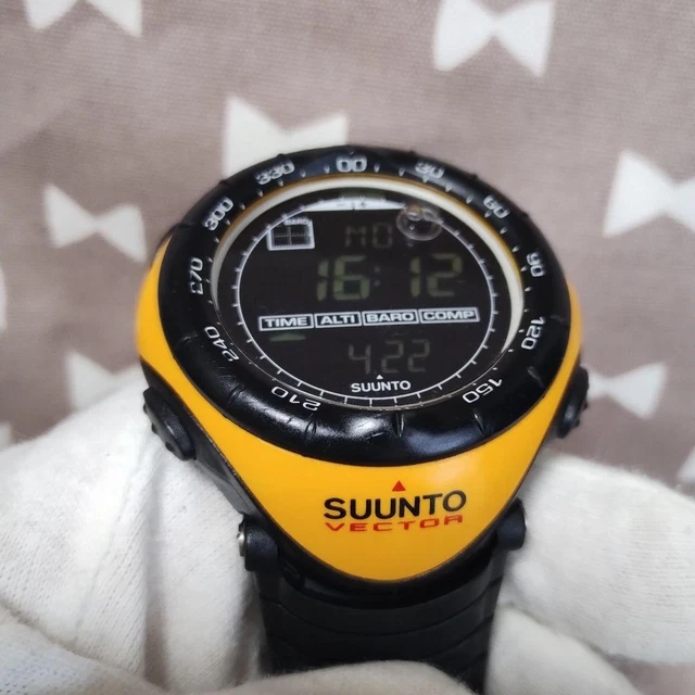 SUUNTO VECTOR YELLOW Quartz Black Dial Day/Date Chronograph Unisex ...