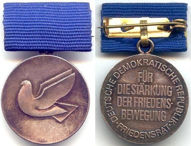 DDR MEDAILLE - Friedensrat - Für die Stärkung der Friedensbewegung - im ...
